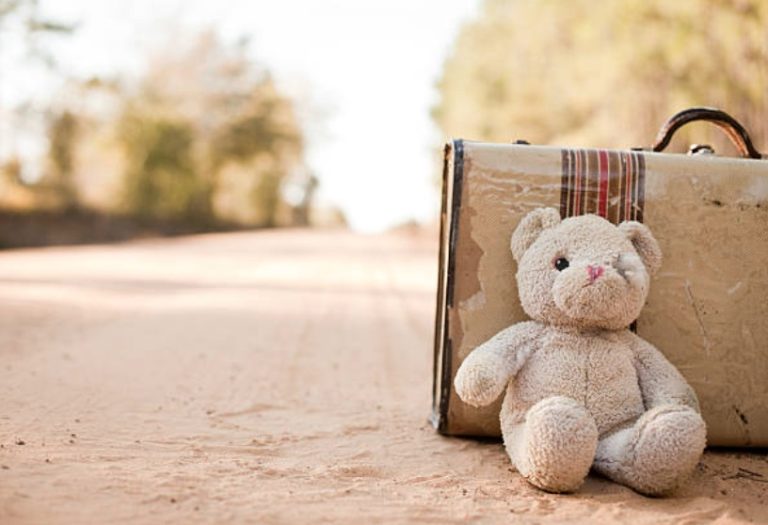 Are Your Children Safe? Warning Signs of Child Abduction